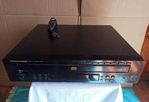 Проигрыватель CD. Marantz CC4300