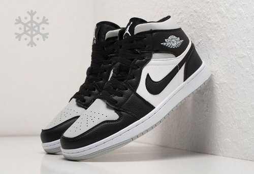 Зимние Кроссовки Nike Air Jordan 1 Mid цвет Черный