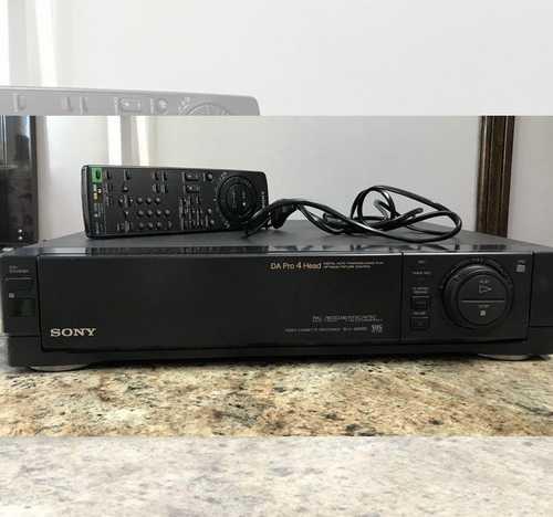 Видеомагнитофон Sony SLV-486EE