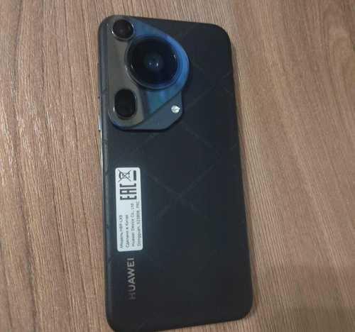 HUAWEI Pura 70 Ultra, 16/1 ТБ