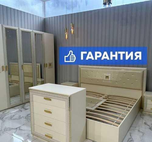 Спальный гарнитур / спальня