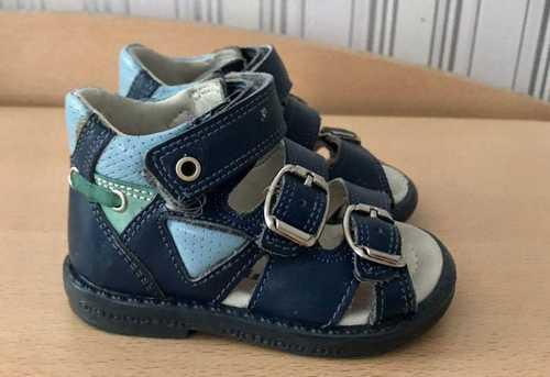 Сандалии для мальчика 18 размер