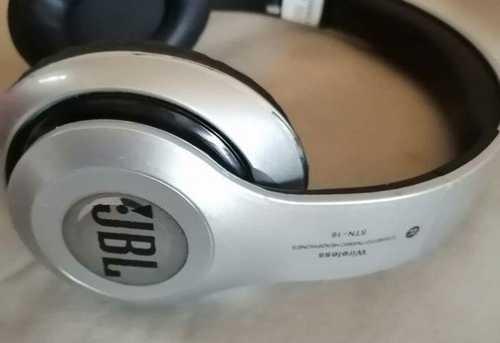 Беспроводные наушники jbl