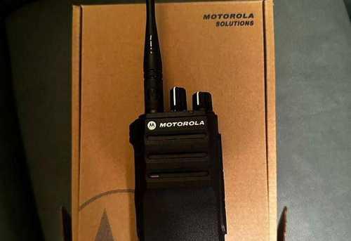 Рация Motorola P3688+/DP4400