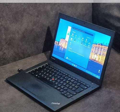 Lenovo thinkpad t440p Intel Core i5-4300U, 2.5 ггц