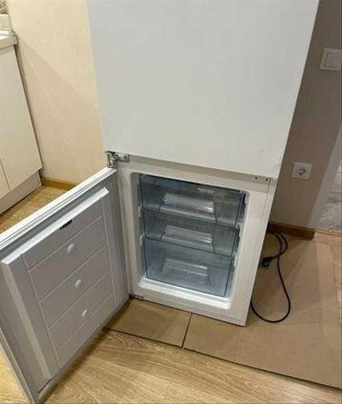Холодильник Hansa б/у