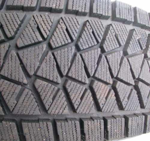 Bridgestone Blizzak DM-Z2 245/75 R16 111R