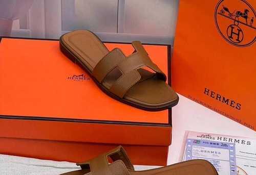 Шлепки женские Hermes коричневый цвет