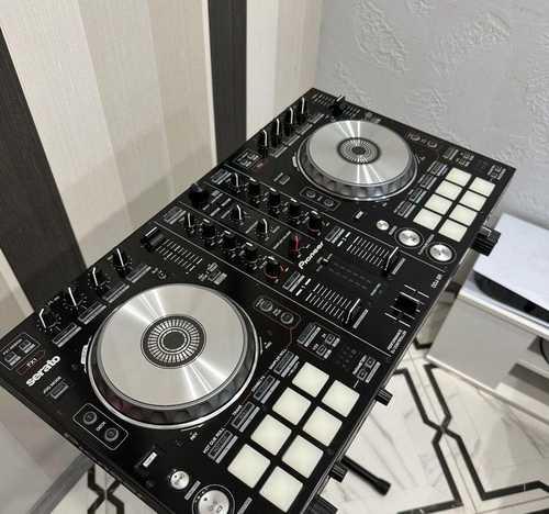 Pioneer DDJ SR контроллер