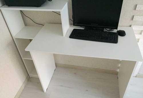 Компьютерный стол как IKEA белый