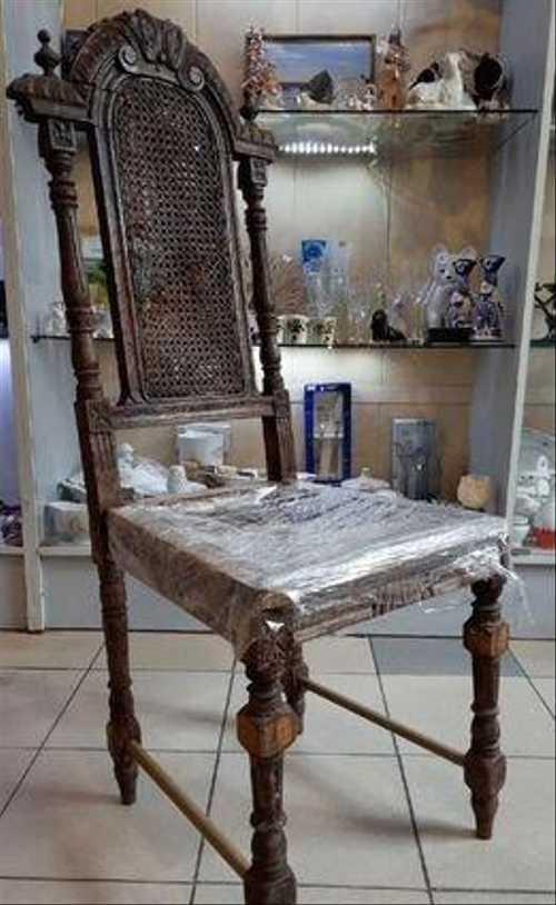 Антикварный стул под реставрацию