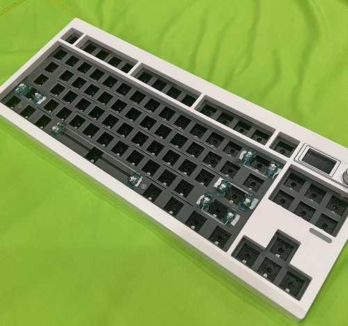 Клавиатура Zuyoa GMK87 (база для кастома)