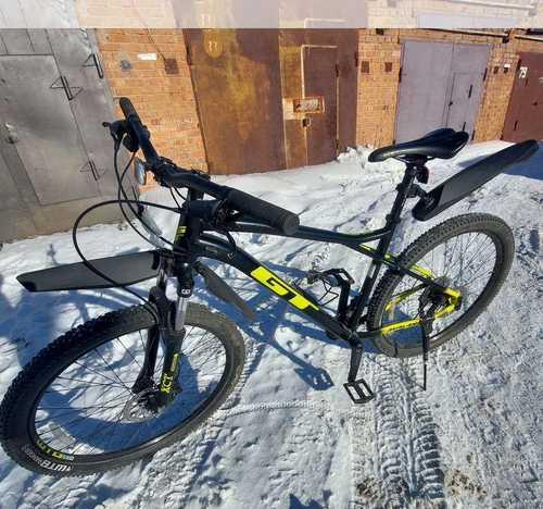 Велосипед GT Avalanche Sport L 27,5