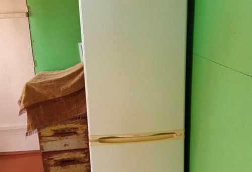 Холодильник Stinol 116er