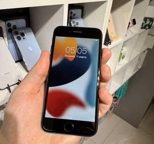 iPhone 7, 32 ГБ