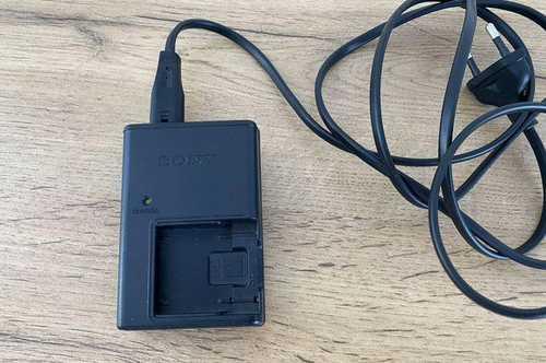 Зарядное устройство Sony BC-CSD