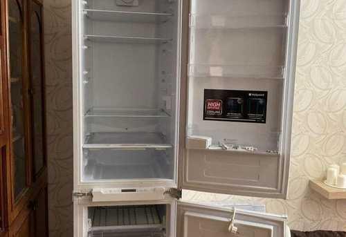 Холодильник Hotpoint-Ariston BCB 33 AA E C (RU)