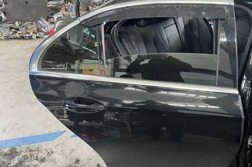 Дверь задняя правая Mercedes W213 2.2D 2018г