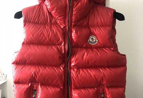 Moncler жилет пуховый. Оригинал