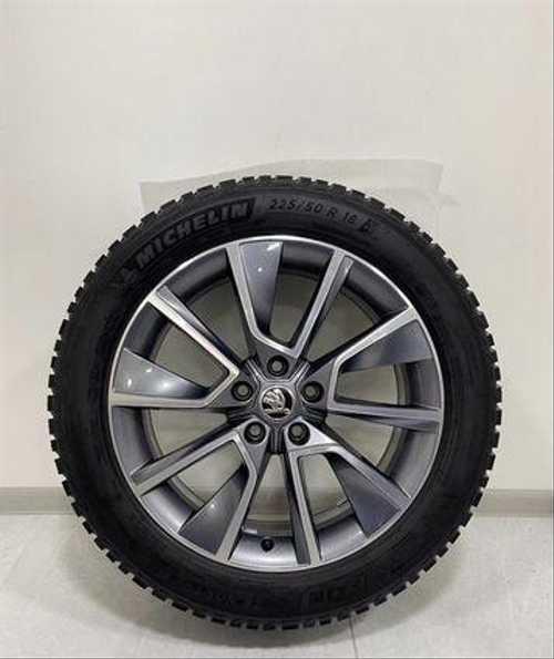 Новые Skoda Karoq 4x4, Michelin 225/50 R18