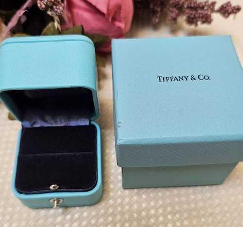 Коробка Tiffany для кольца