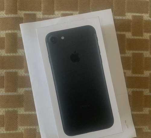 Коробка от iPhone 7 32 gb