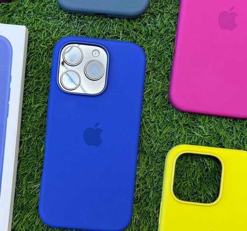 Чехол на iPhone 16 Pro Silicone Case