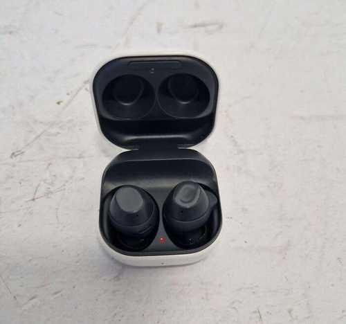 Беспроводные наушники Samsung Galaxy Buds FE