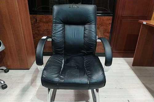 Кресло конференц (кож.зам./хром) б/у 12208
