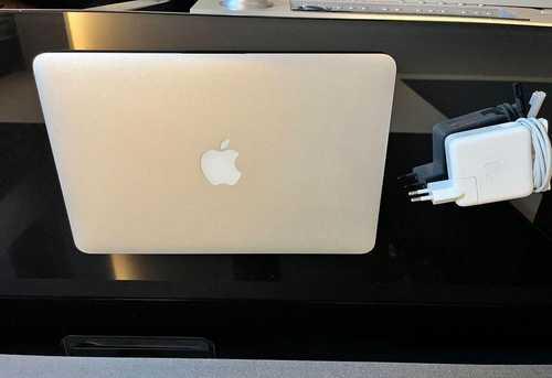 MacBook Air 11 (2011), 64 ГБ, Core i5, 1.6 ГГц, RAM 2 ГБ, Intel HD Graphics 3000
