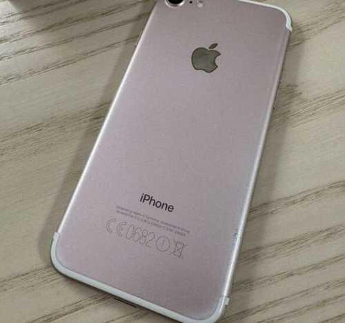 iPhone 7, 32 ГБ