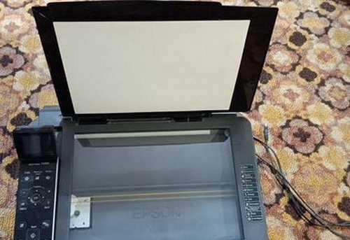 Продам Мфу струйный Epson TX410