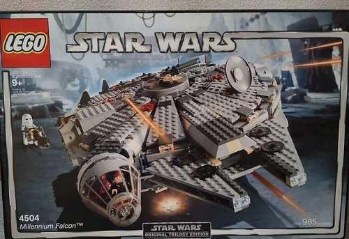 Lego Star Wars 4504 - Millennium Falcon