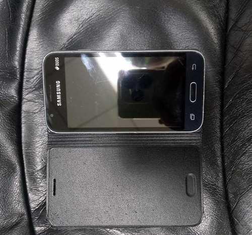 Samsung Galaxy J1 SM-J100H, 4 ГБ