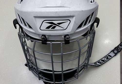 Продам хоккейный шлем