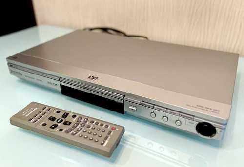 Плеер Panasonic DVD S35