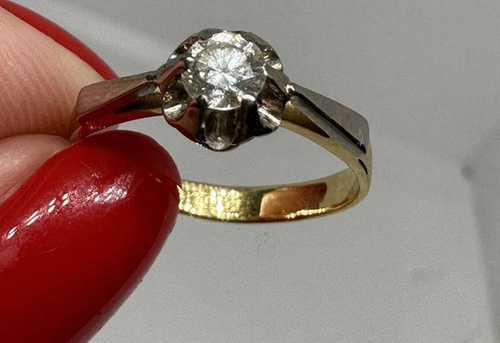 Золотое кольцо тюльпан с бриллиантом 0,26ct