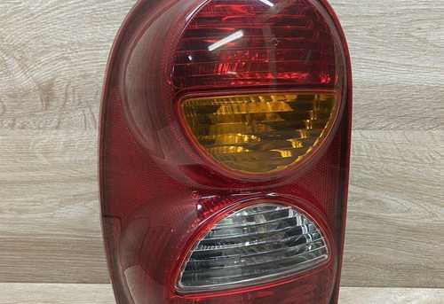 Фонарь левый Jeep Cherokee 3 KJ, Liberty 111649