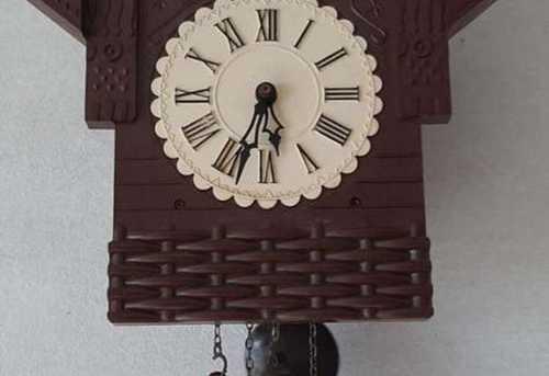 Часы настенные с кукушкой