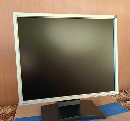 Монитор 19" Benq FP93GP