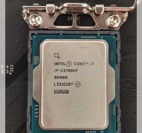 Процессор intel core i7 13700kf