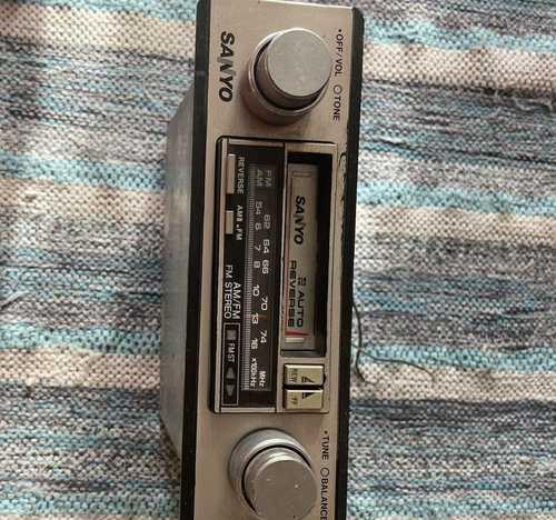 Магнитола sanyo FT 4200 ретро