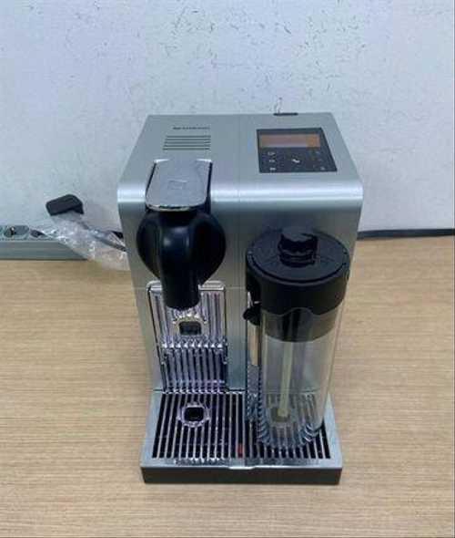Кофемашина Nespresso F456