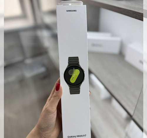 Часы samsung galaxy watch 7 44mm green