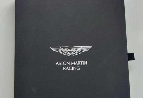 Чехол для электронной книги Aston Martin