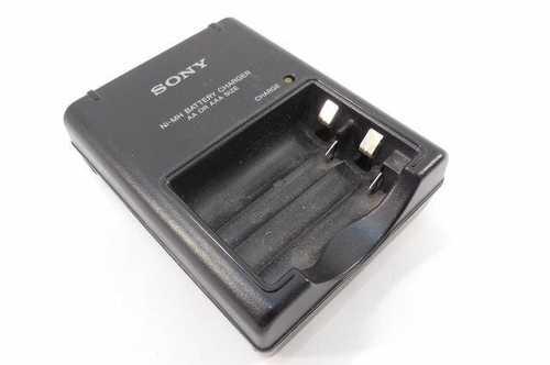 Зарядное Sony BC-CS2B для NI-MH аккумуляторов