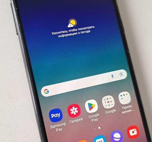 Samsung Galaxy A8 (2018), 4/32 ГБ