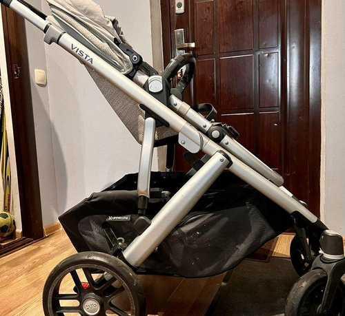 Прогулочная коляска uppababy vista v2