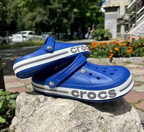 Шлепанцы мужские crocs