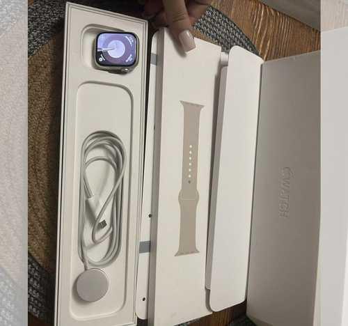 Продам Apple Watch Series 8 41 mm Aluminum